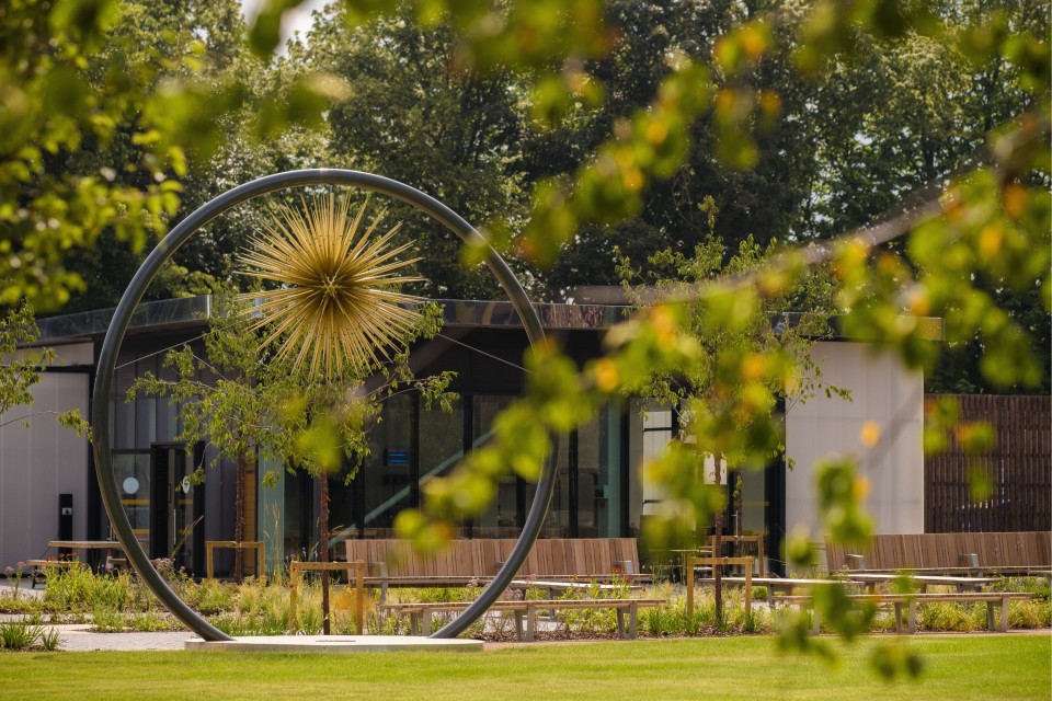 Starburst, Harwell Science Park, Oxfordshire, England - David Harber US