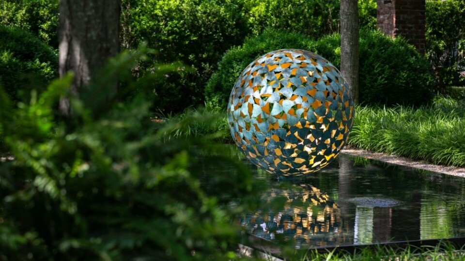 A Celebration of Art in the Garden - David Harber US