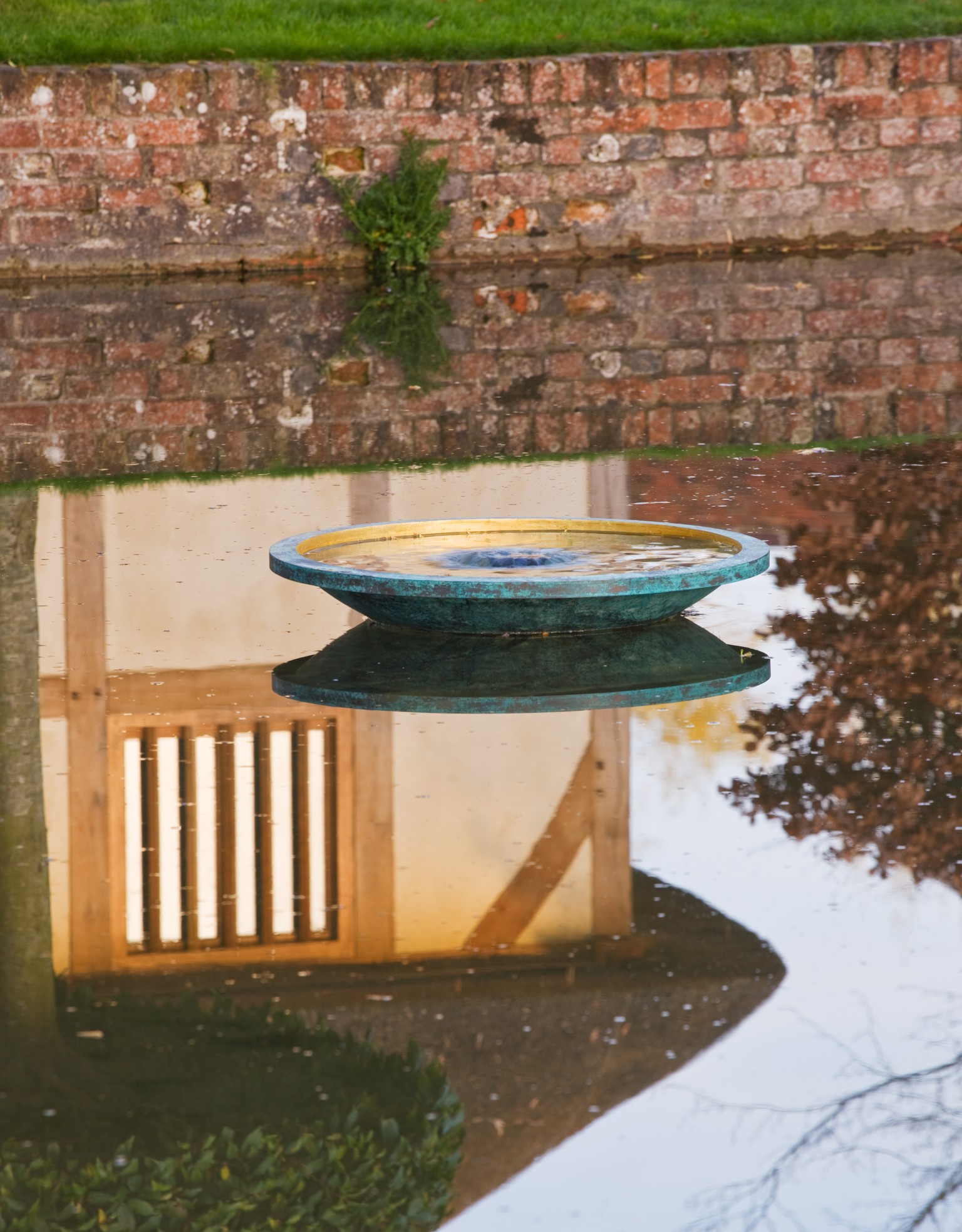 Mimeo Cascade, Water Feature Bowl - David Harber US